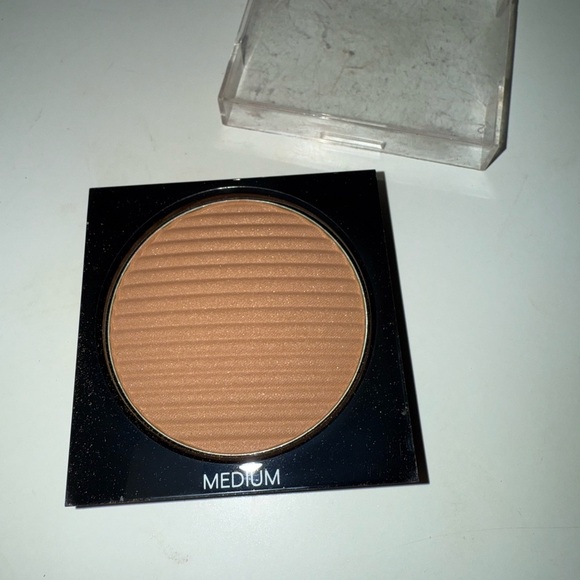 CHANEL | Makeup | Chanel Medium Bronzer Les Beiges | Poshmark